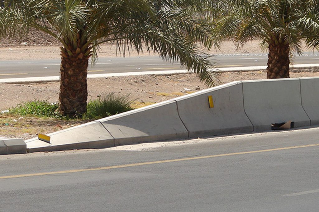 Barriers & Parapet – Shibh Al Jazira Concrete Products